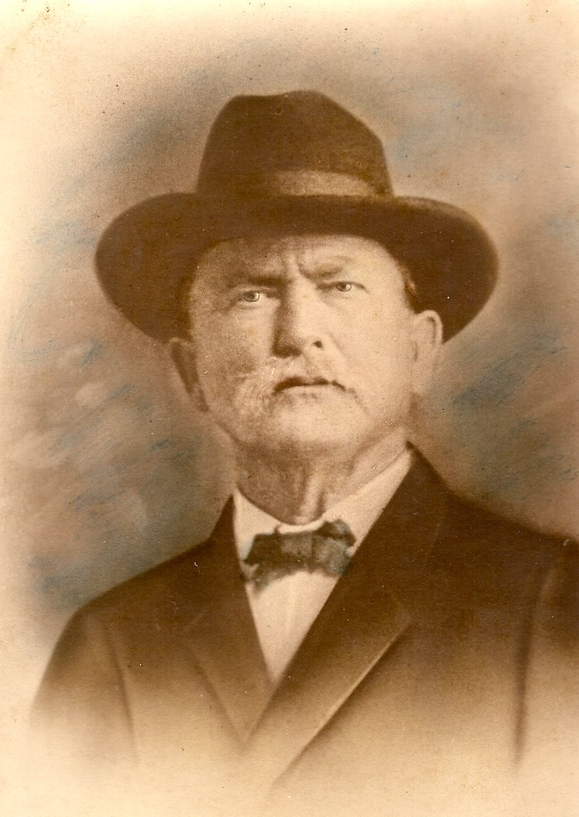 Peter Halat's Instagram, Twitter & Facebook on IDCrawl